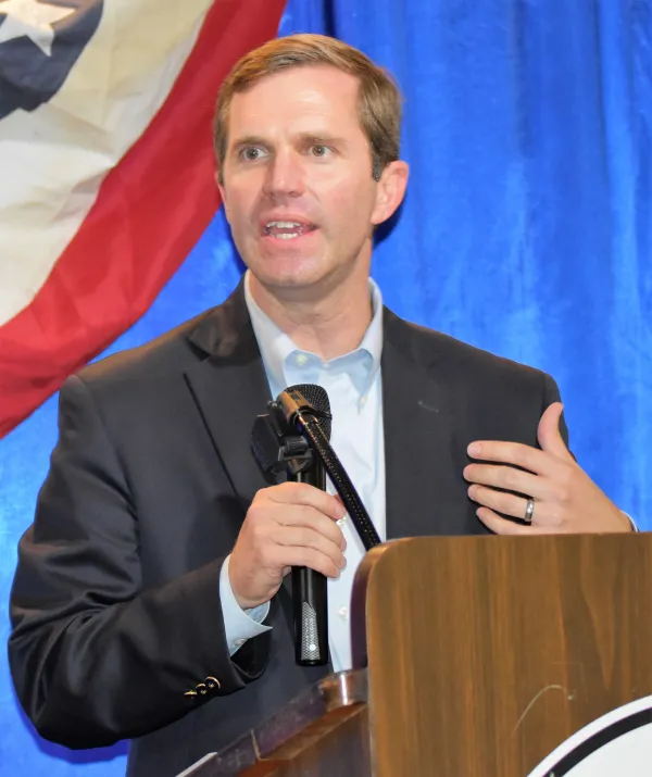 VIDEO: Beshear slams Bevin for "intrusive & vengeful investigation ...